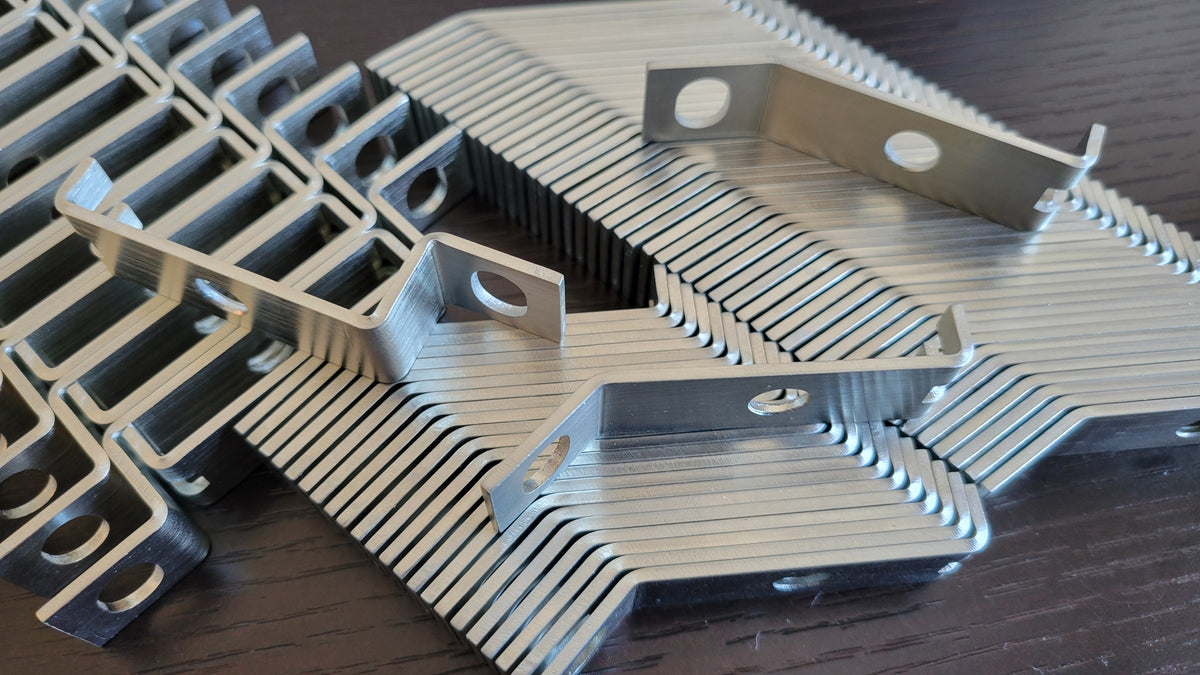 (NEW) 1g Metal Fuel Line Holder Brackets – Fabricar Inc.